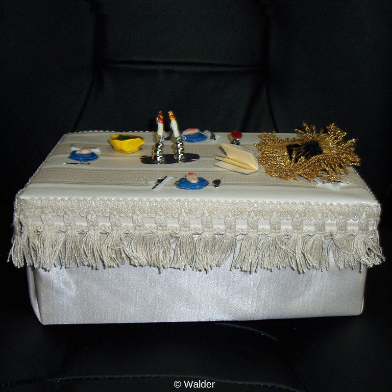 Shabbos Bencher Holder - Walder Education